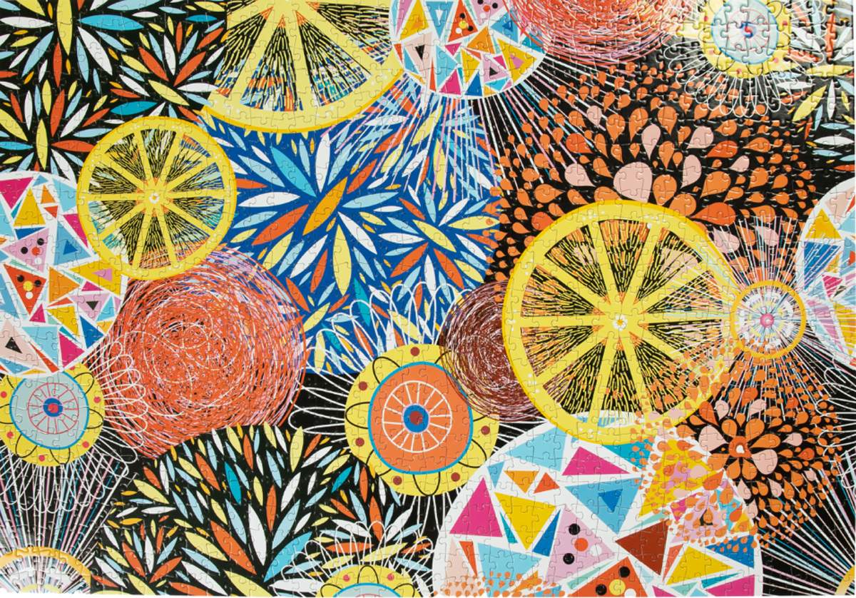 Solve Colored Slices jigsaw puzzle online with 176 pieces