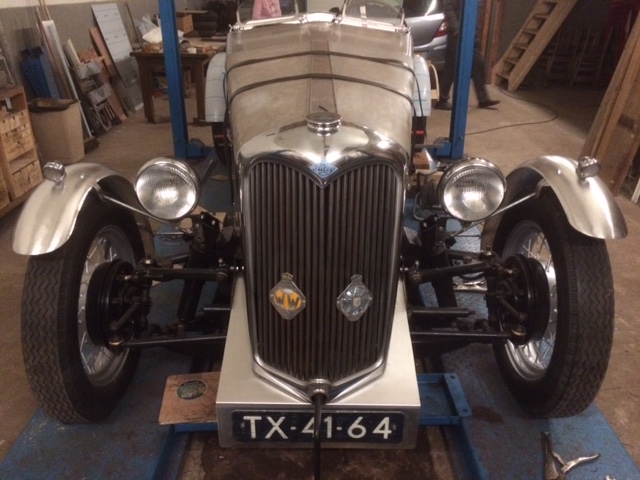 Solve Riley RMA Special jigsaw puzzle online with 35 pieces