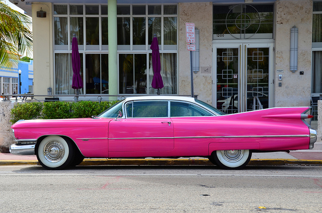 Solve 10* Bruce Springsteen - Pink Cadillac jigsaw puzzle online with ...