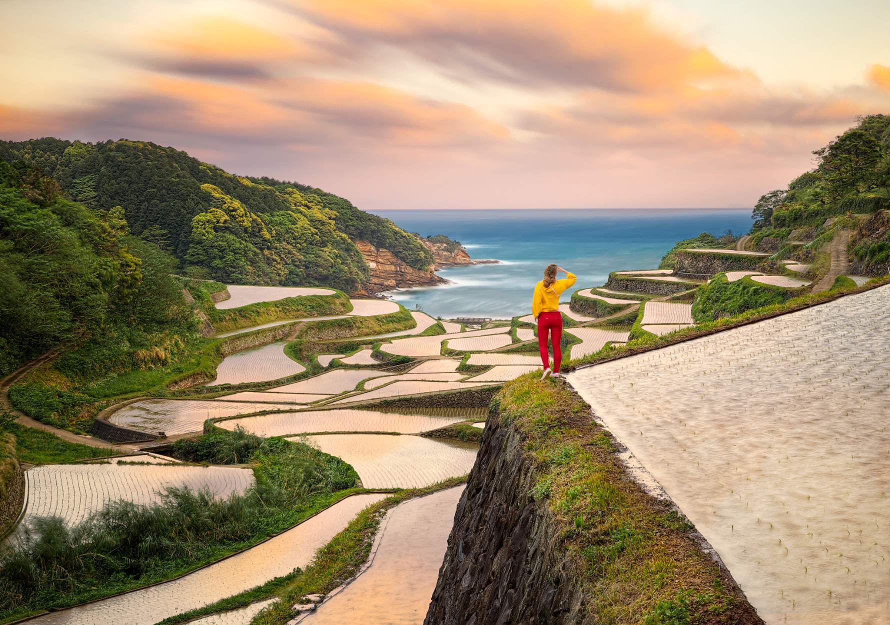 Solve Rice fields and sea, Japan jigsaw puzzle online with 150 pieces