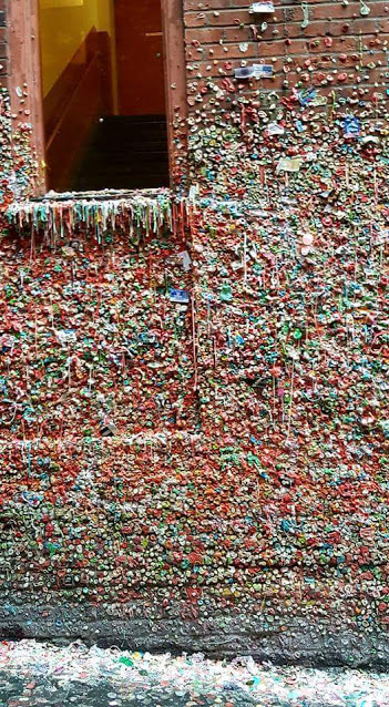 Solve gum jigsaw puzzle online with 60 pieces