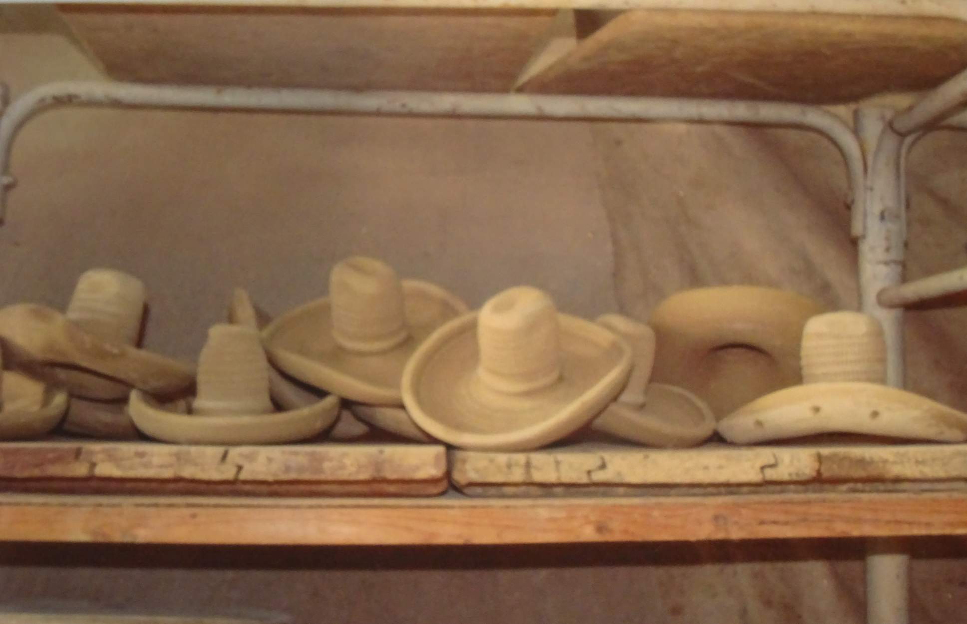 Solve Cuba Clay Hats jigsaw puzzle online with 160 pieces