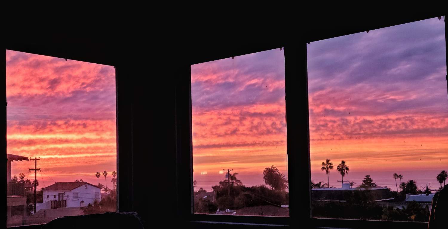 Solve Three-panel Sunset jigsaw puzzle online with 72 pieces