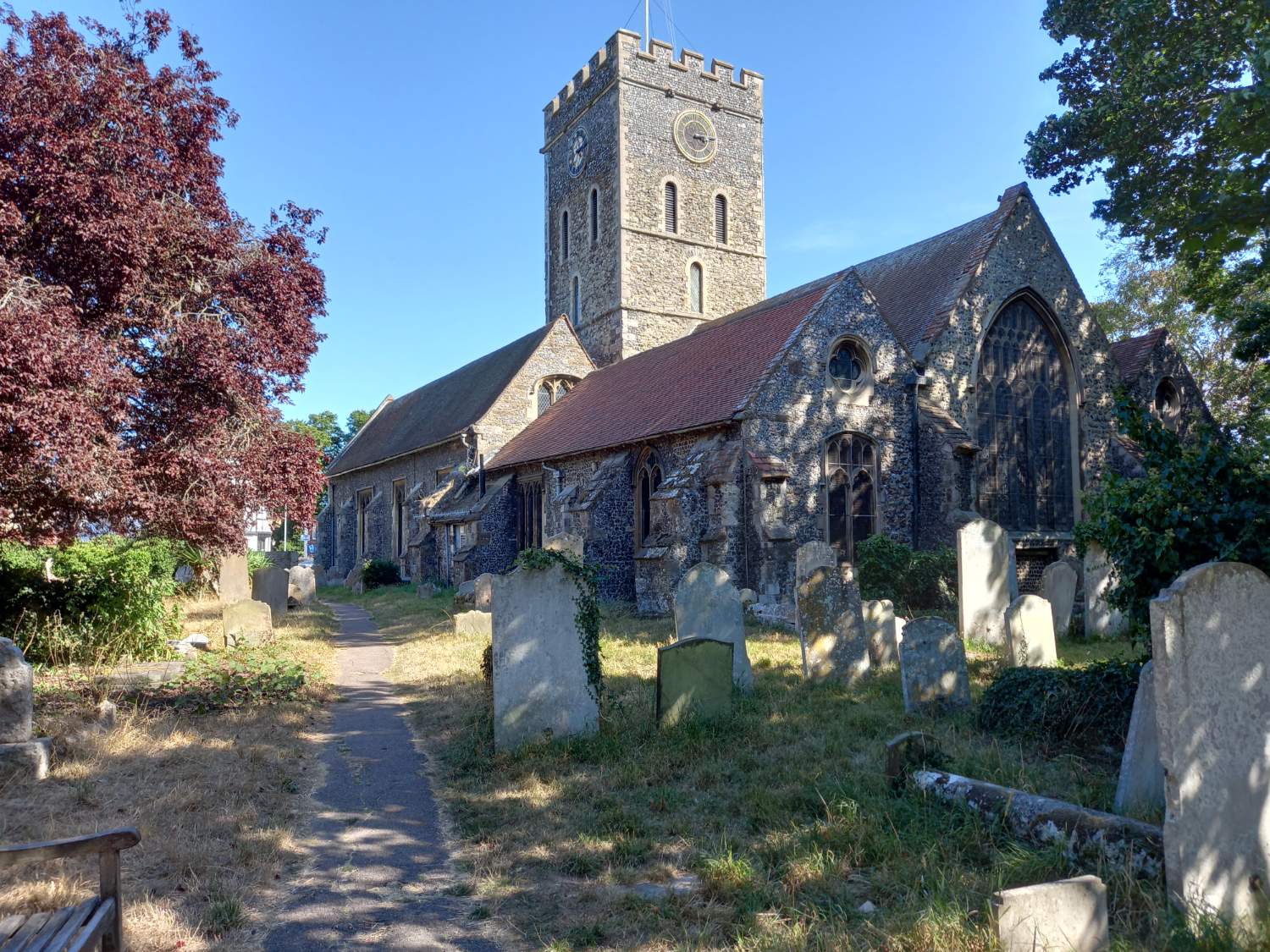Solve St Laurence Church, Ramsgate jigsaw puzzle online with 70 pieces