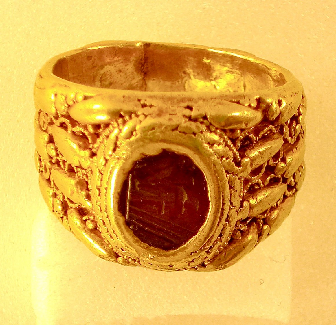 Solve Anglo-Saxon Gold Ring Set with a Roman Intaglio, 7th Century ...