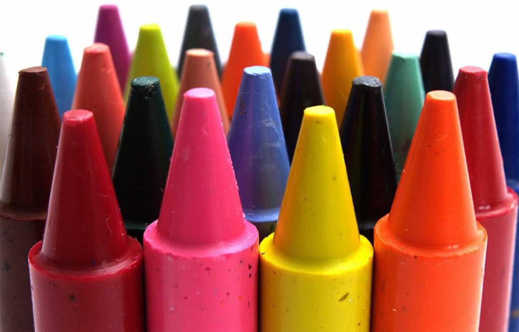 Solve colorful crayons jigsaw puzzle online with 260 pieces