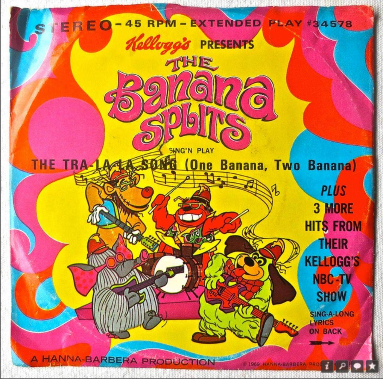 Solve BANANA SPLITS jigsaw puzzle online with 121 pieces