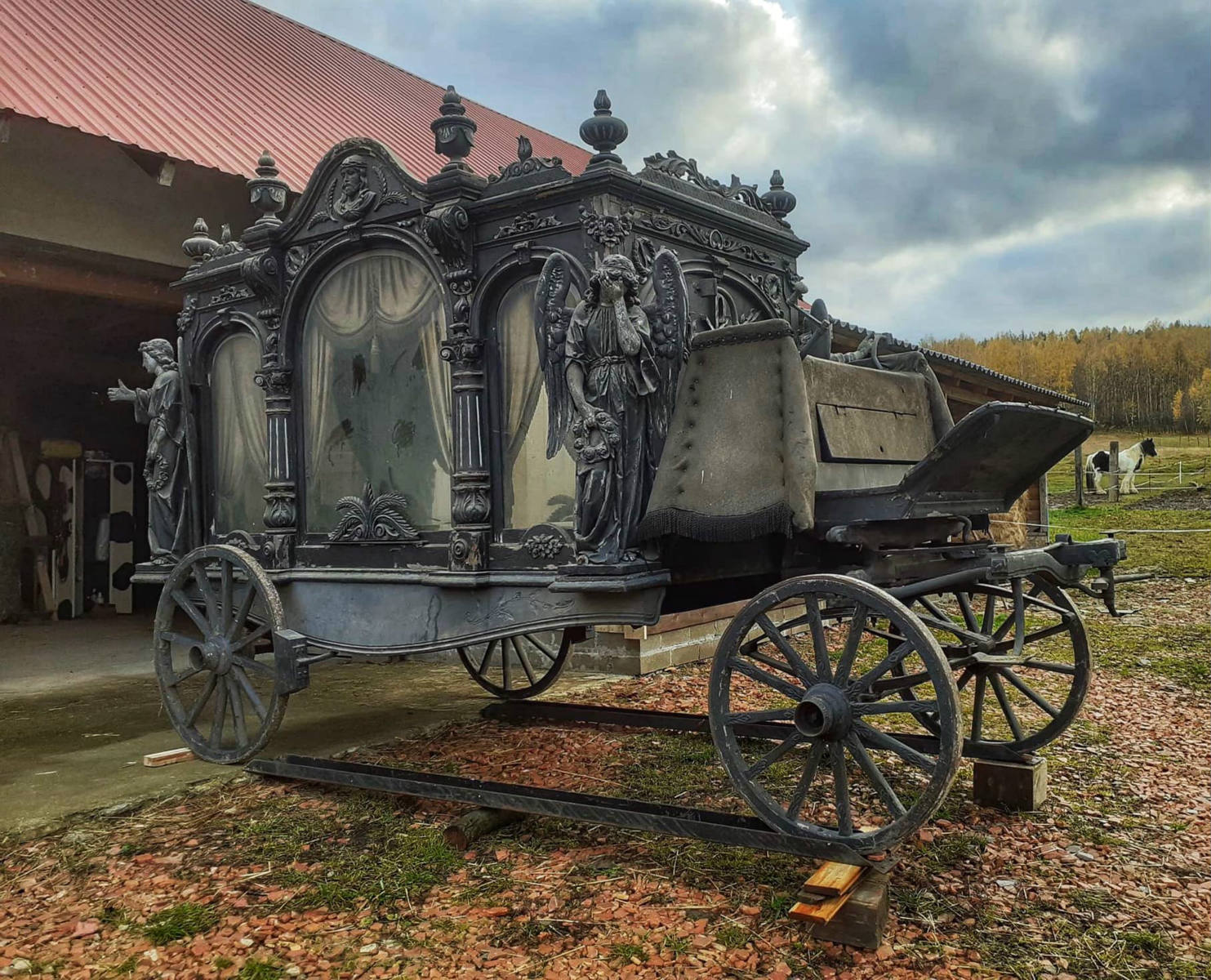 Solve ANTIQUE GERMAN HORSE DRAWN HEARSE FROM THE 1800'S jigsaw puzzle ...