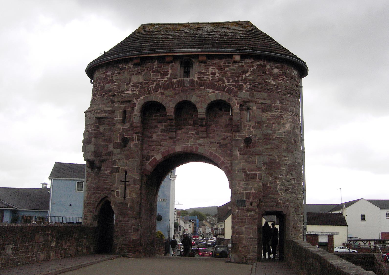 Solve Mono Bridge, Monmouth jigsaw puzzle online with 126 pieces