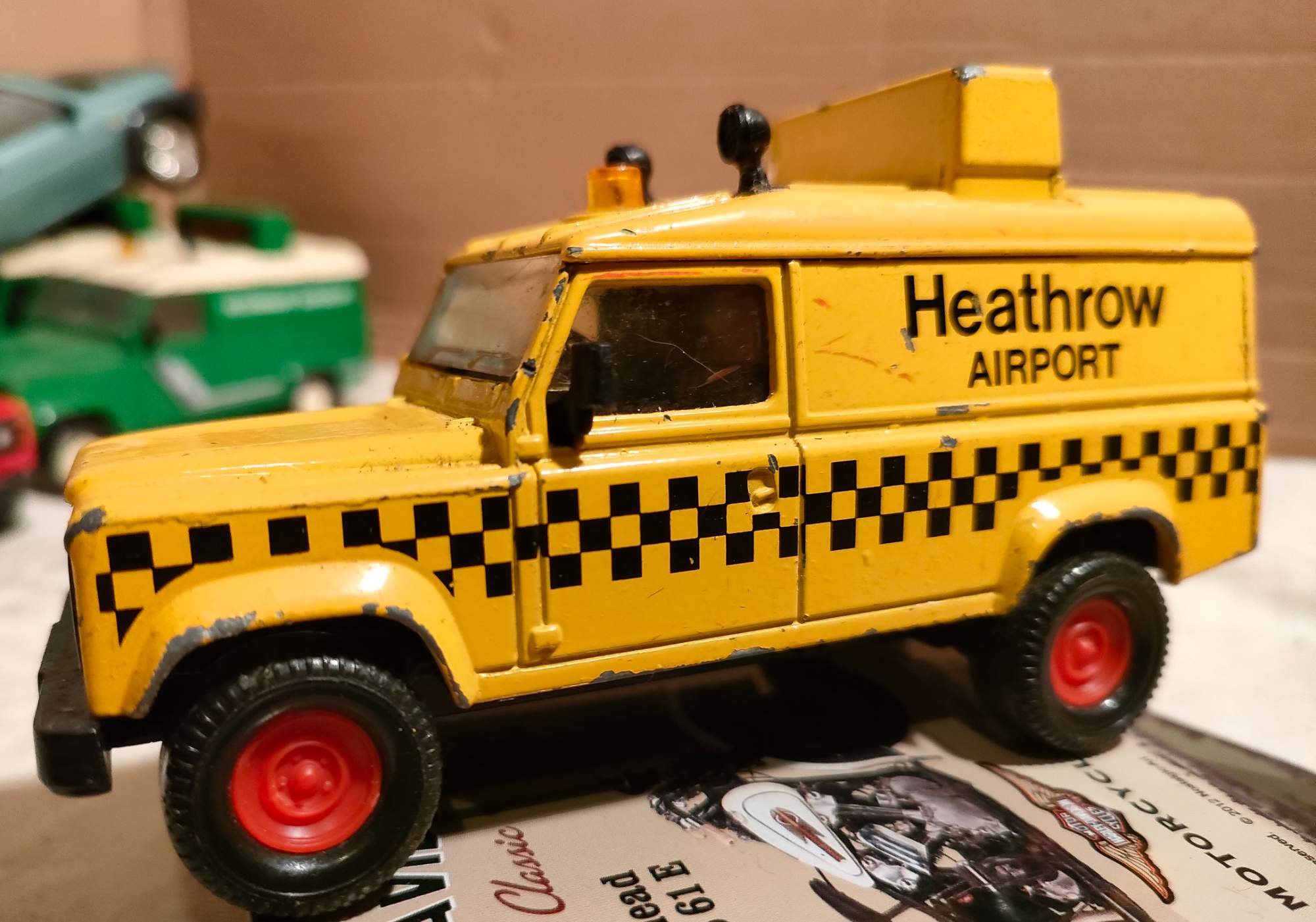 Solve Heathrow Airport Land Rover 110 toy jigsaw puzzle online with 204 ...