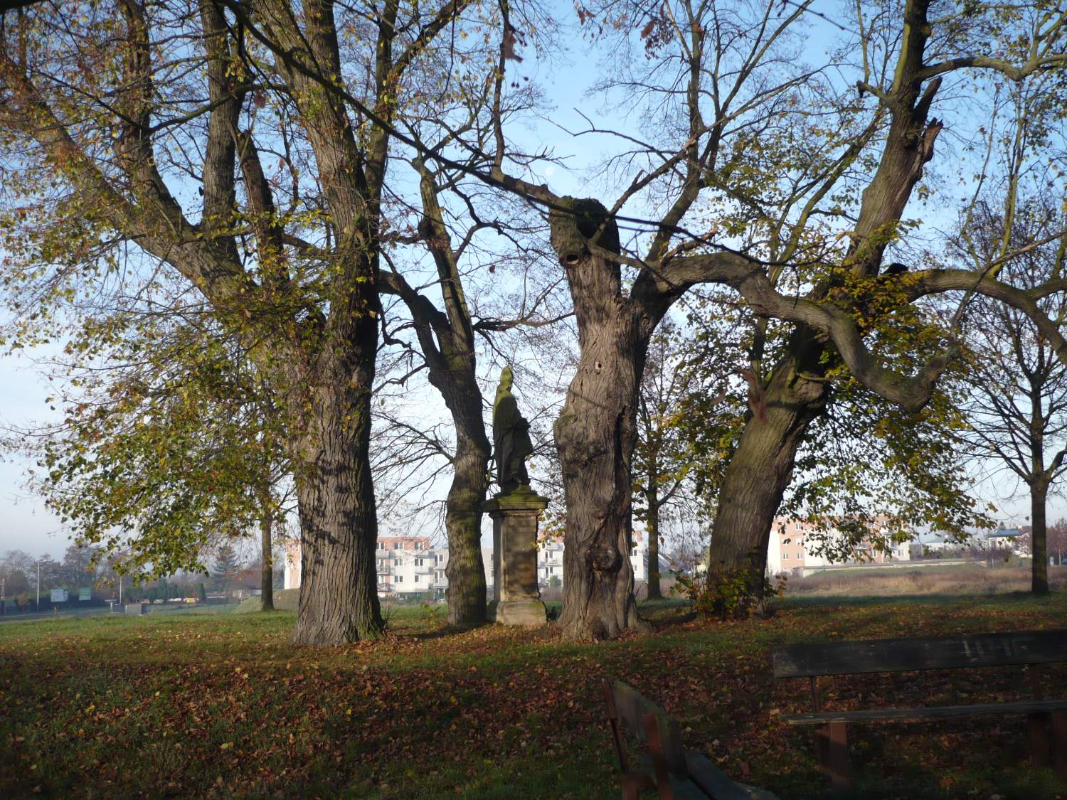 Solve Svatý Donát v Kolovratech jigsaw puzzle online with 88 pieces