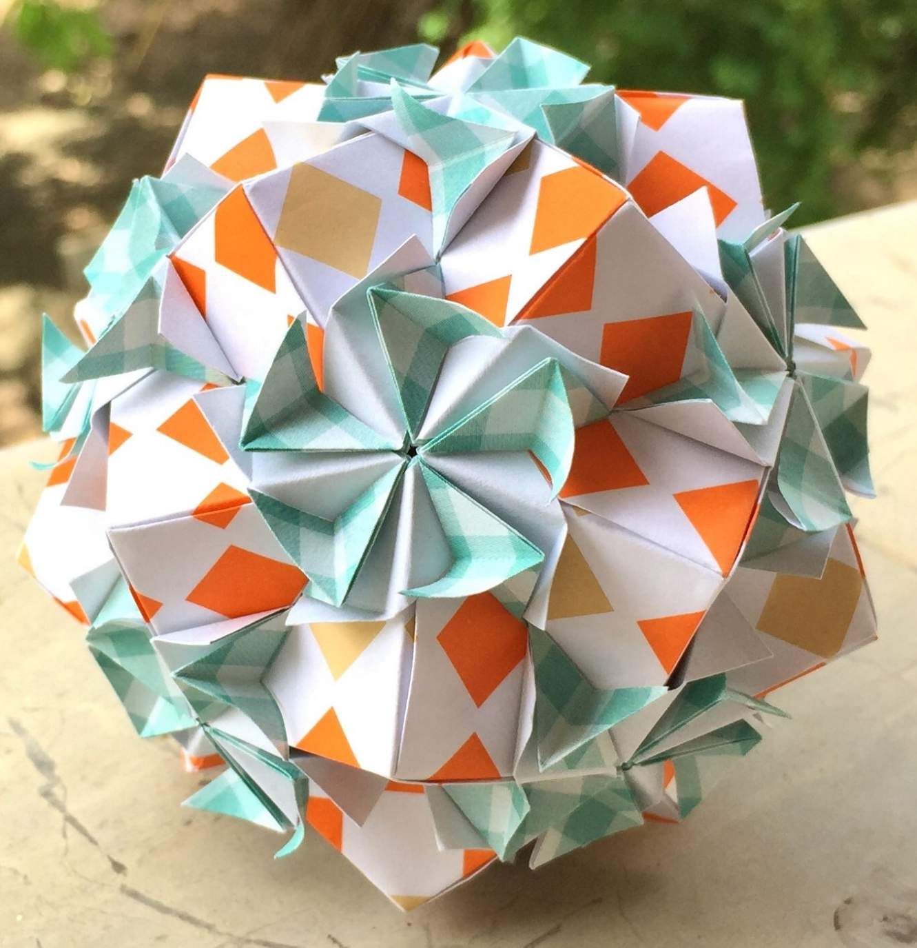 Solve p-Origami_154 jigsaw puzzle online with 121 pieces