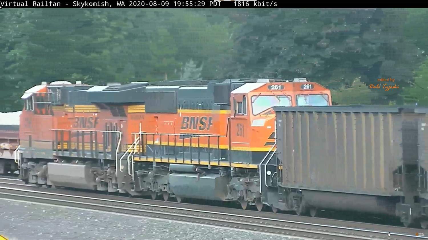 Solve Skykomish WA BNSF-8204 & BNSF 261 jigsaw puzzle online with 45 pieces