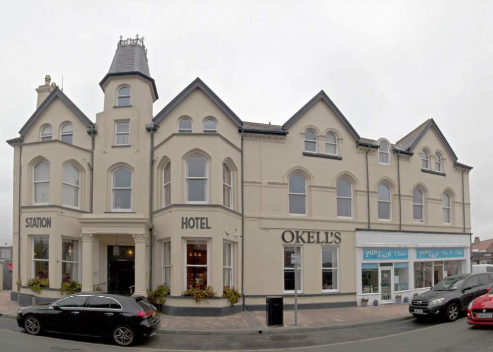 Solve Isle of Man 17-10-2021 Port Erin Okell's Station Hotel horizontal ...