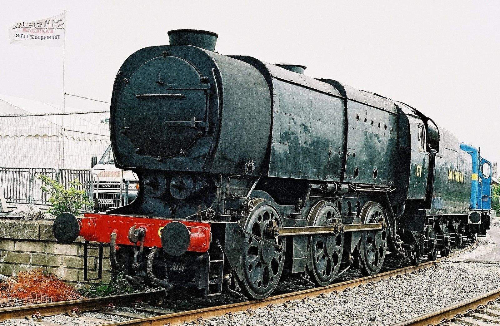 Solve SR Bulleid Q1 Class C1. jigsaw puzzle online with 104 pieces