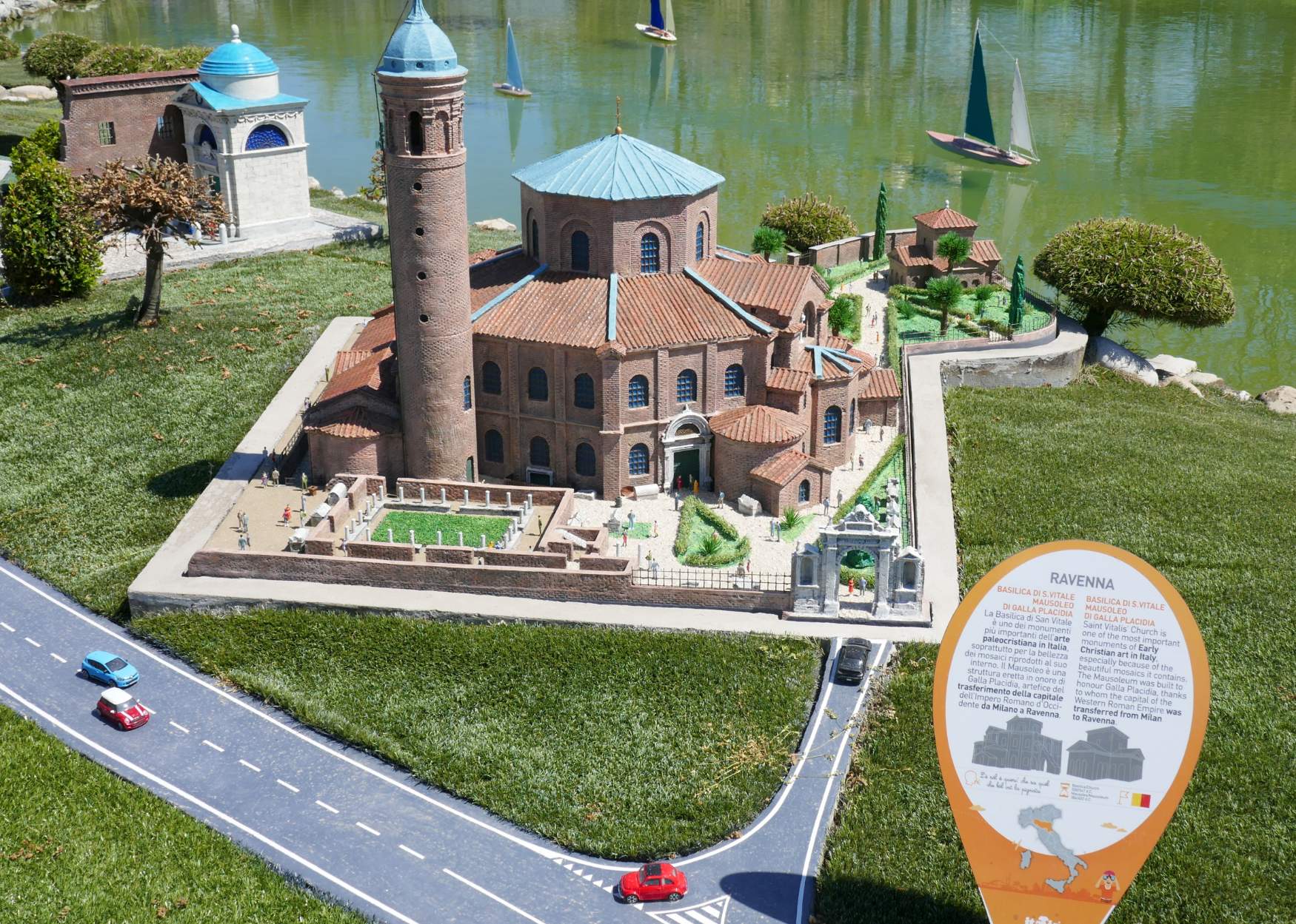 Solve Ravena in Rimini jigsaw puzzle online with 140 pieces