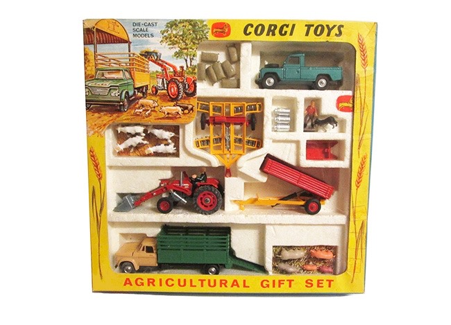 Solve CORGI TOYS - AGRICULTURAL GIFT SET jigsaw puzzle online with 24 ...