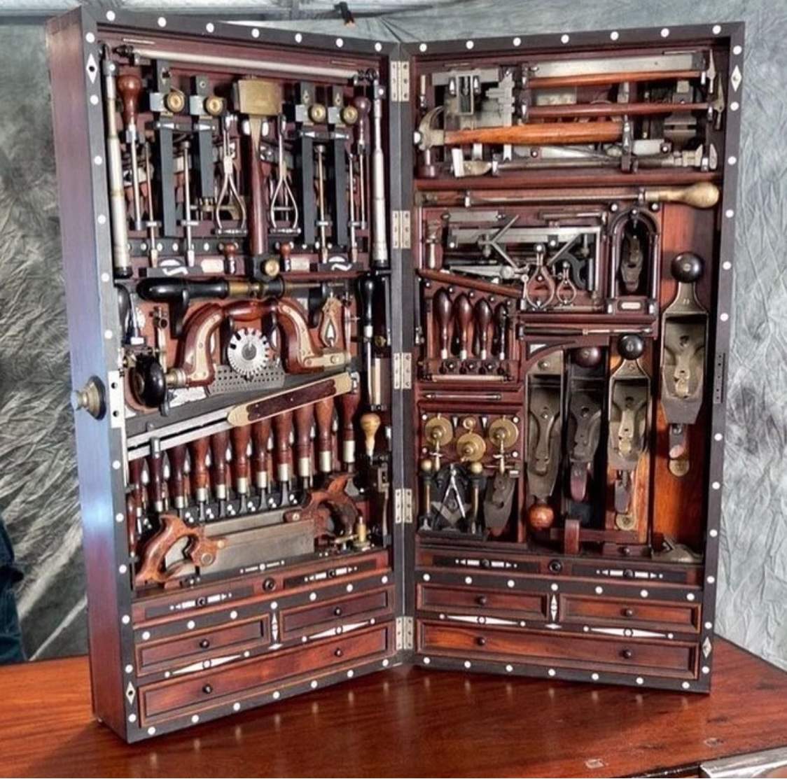 Solve 19th century H.O.Studley tool box. #2 jigsaw puzzle online with ...