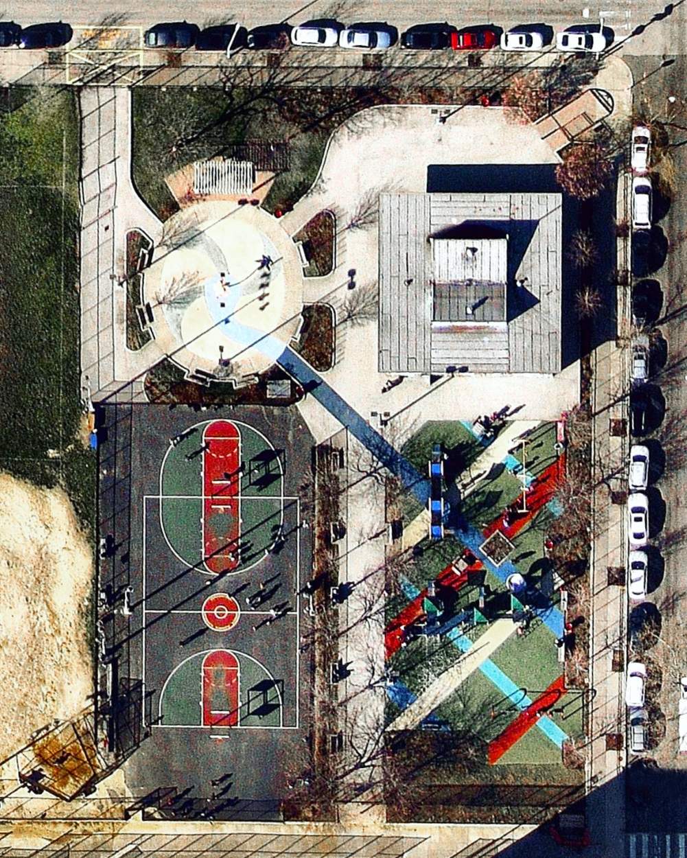 Solve Clemente Park & Playground jigsaw puzzle online with 80 pieces