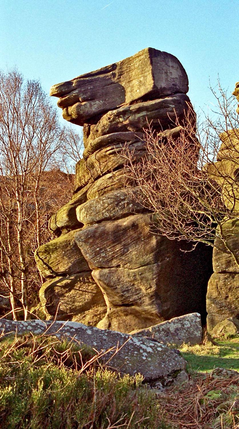 Solve Brimham Rocks jigsaw puzzle online with 91 pieces