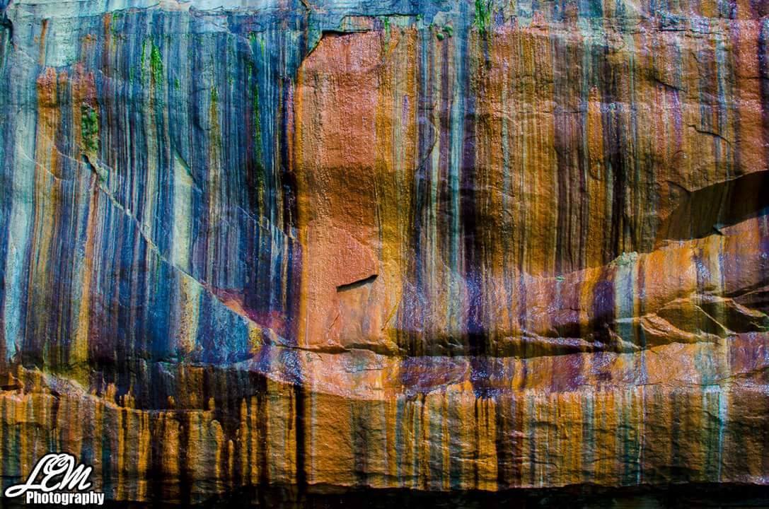 Solve Pictured Rocks National Lakeshore jigsaw puzzle online with 216 ...