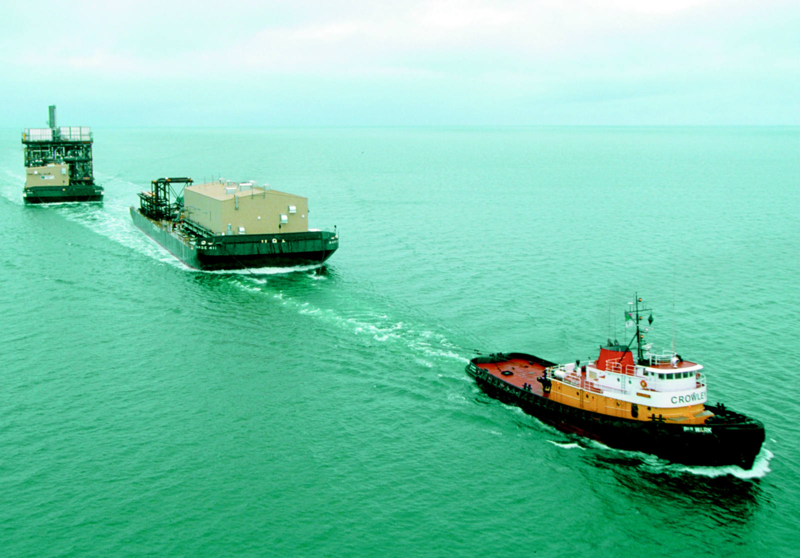 Solve Crowley tug "Bulwark" with tandem tow!! jigsaw puzzle online with ...