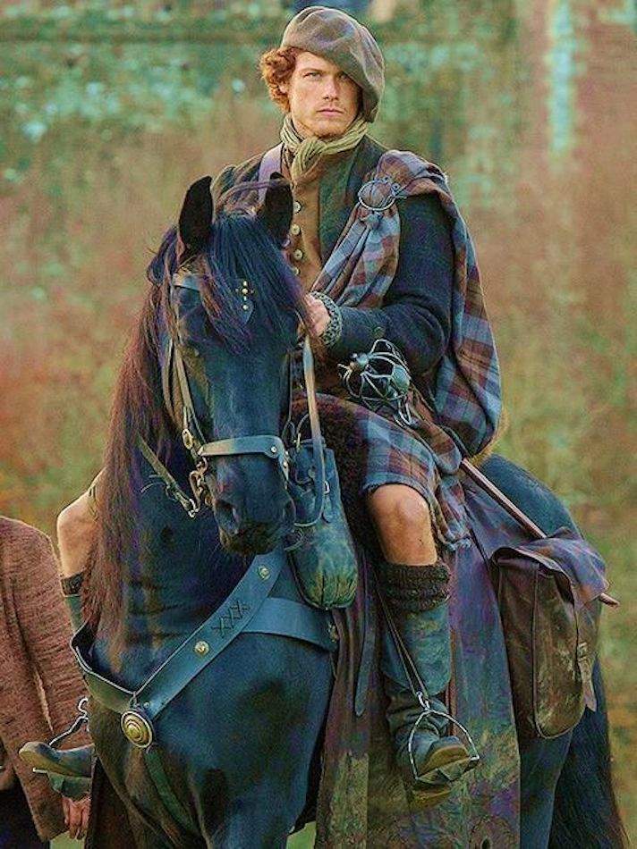 Solve Sam Heughan as Jamie Fraser jigsaw puzzle online with 88 pieces