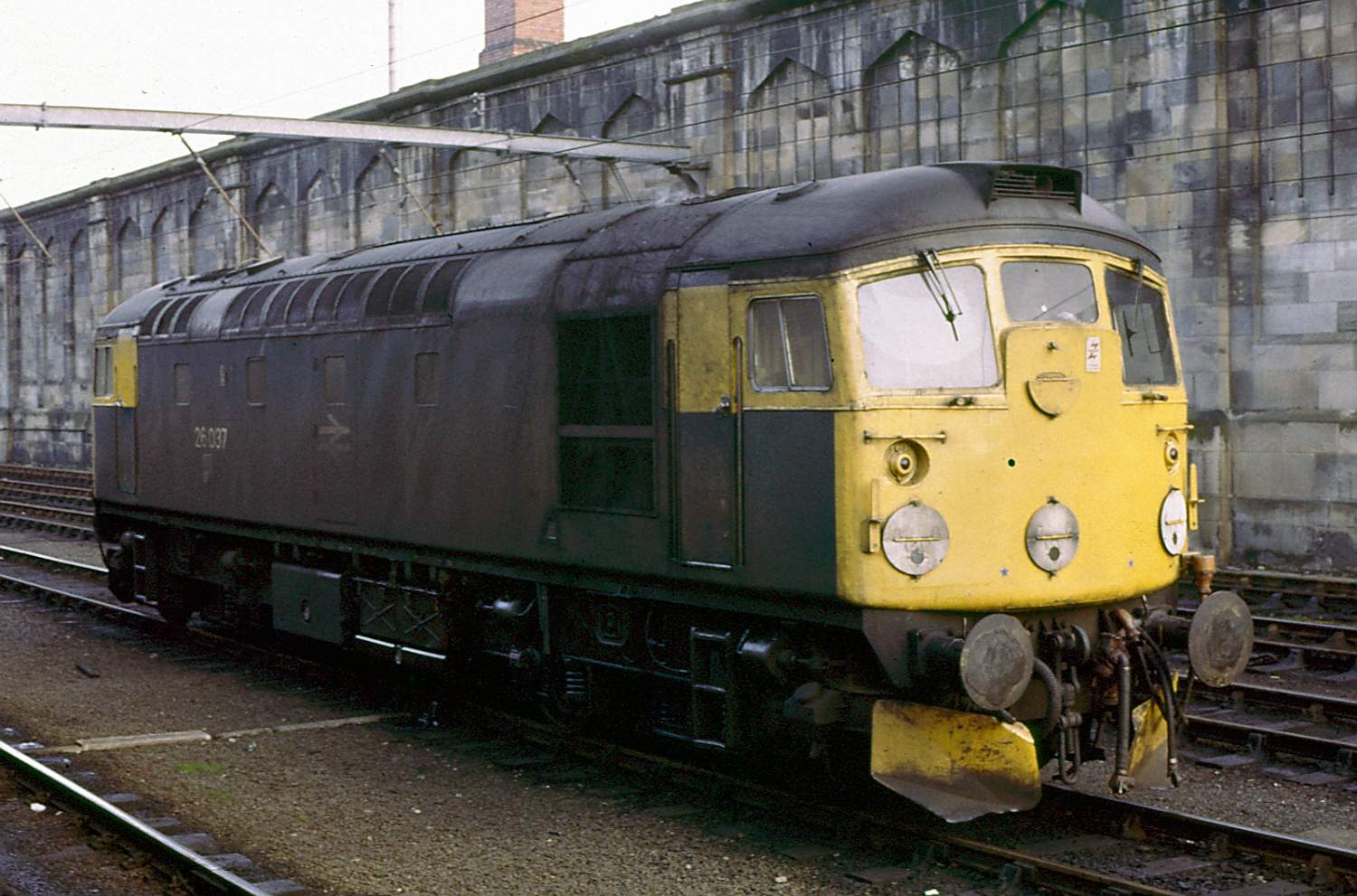 Solve BR BRCW Type 2 Class 26 26037 at Carlisle. jigsaw puzzle online ...