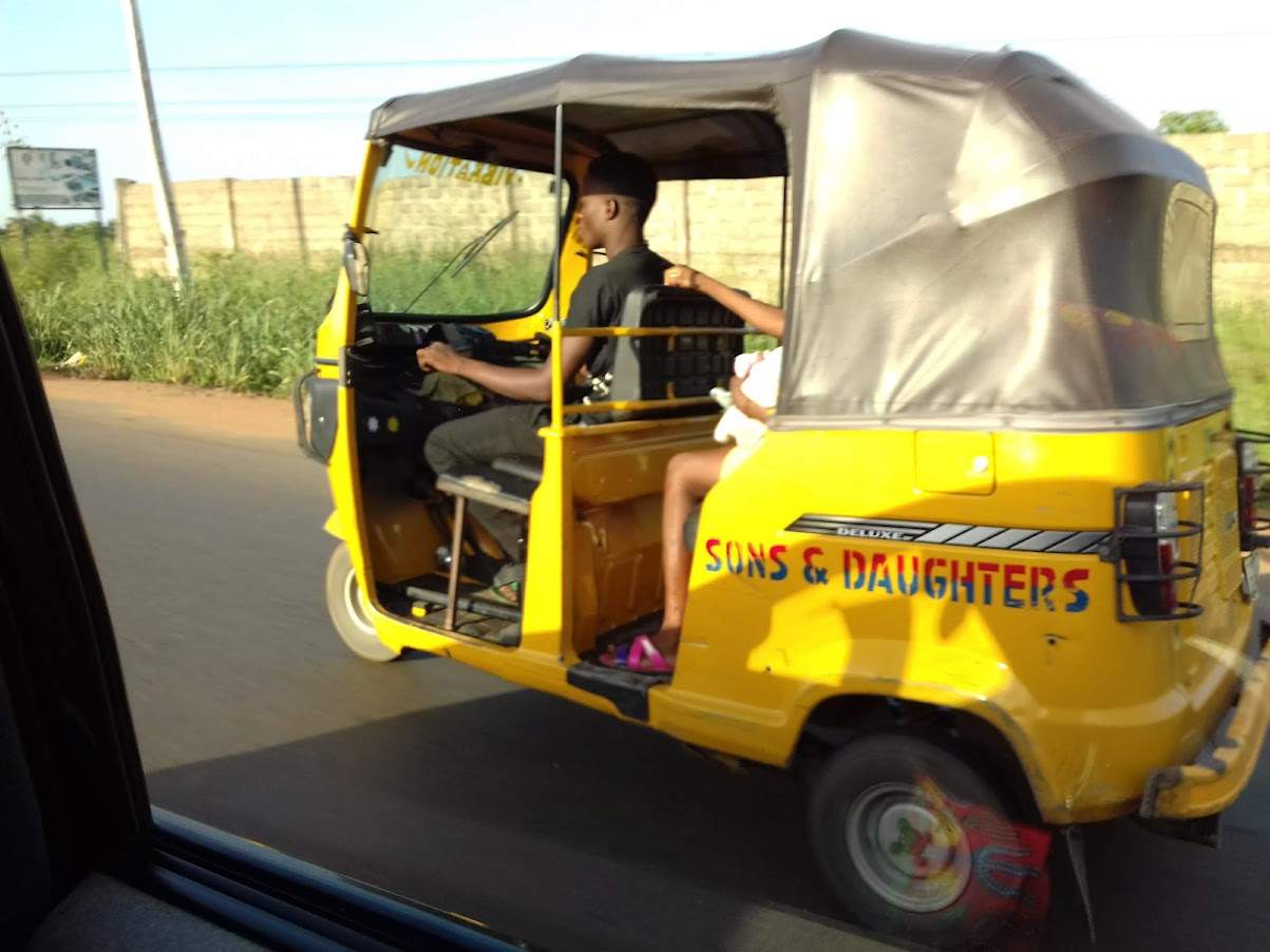 Solve Nigerian 'Keke' vehicle jigsaw puzzle online with 35 pieces