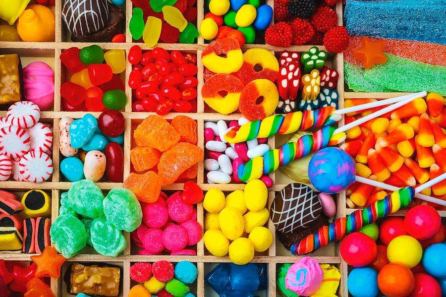 Solve Candy jigsaw puzzle online with 54 pieces