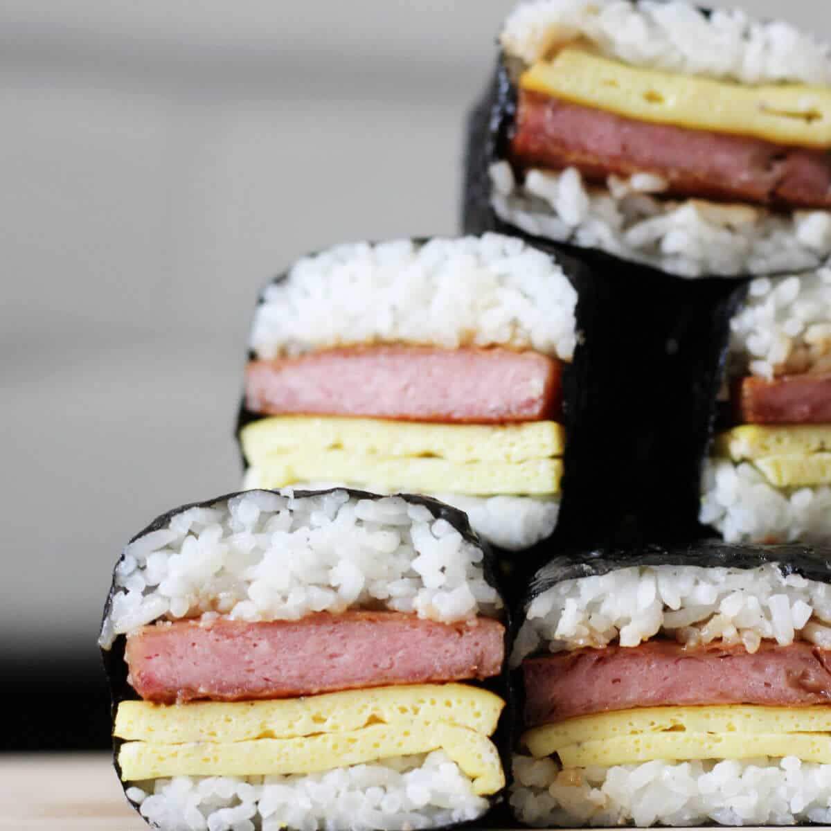Solve Musubi : Hawaiian Spam & Egg Sushi jigsaw puzzle online with 324 ...