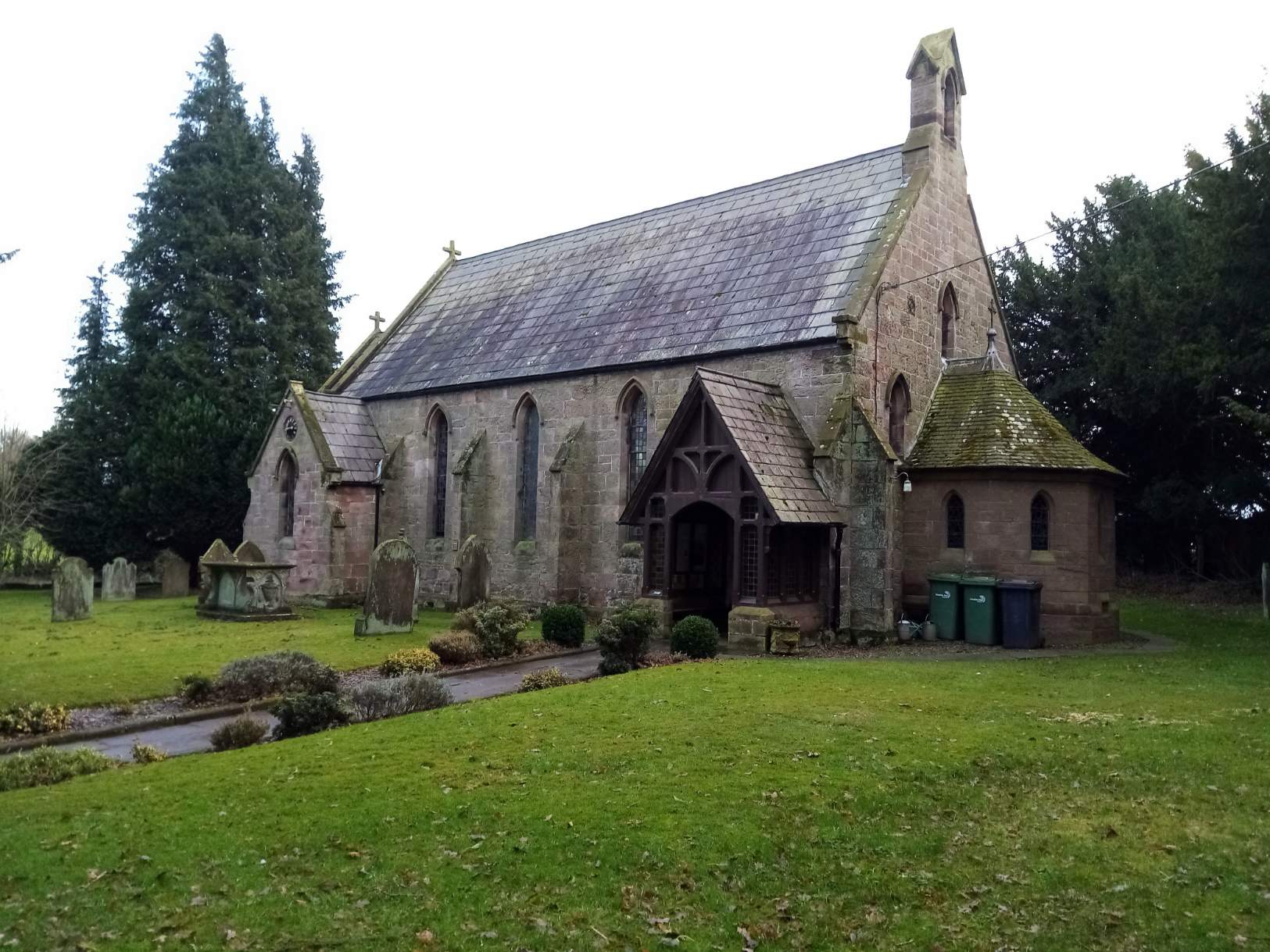 Solve Holy Trinity Bicker ton. jigsaw puzzle online with 130 pieces