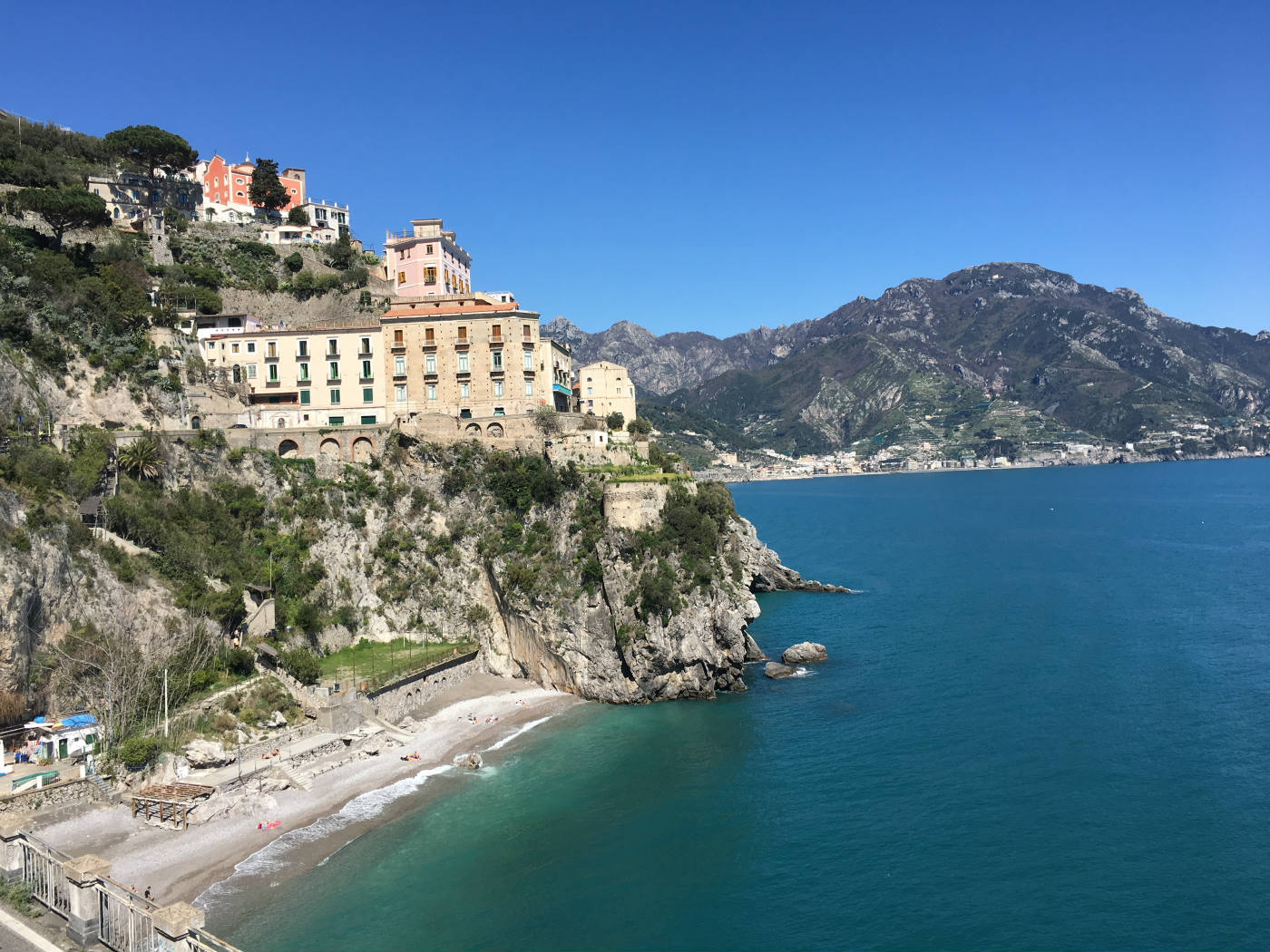 Solve Atrani, Amalfi Coast, Italy jigsaw puzzle online with 154 pieces