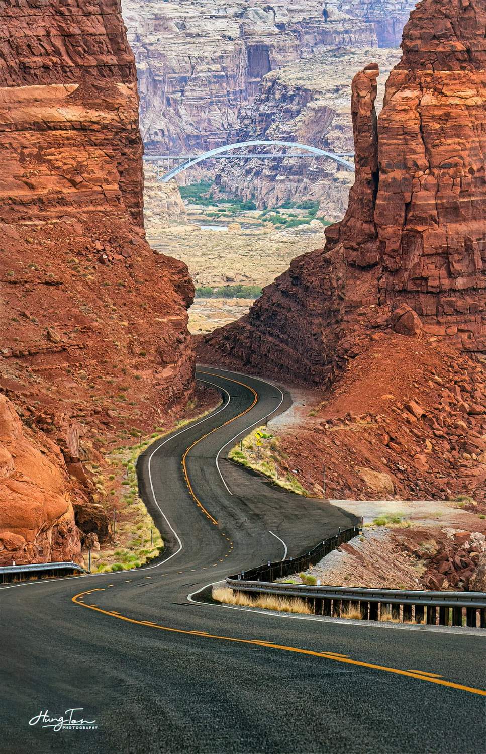 Solve beautiful road in Utah close to Hite Crossing Bridge jigsaw ...