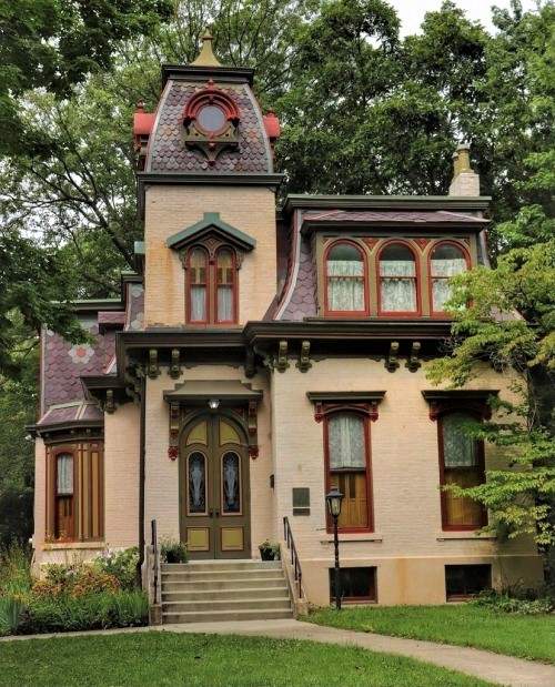 Solve Interesting House Jigsaw Puzzle Online With 42 Pieces solve-interesting-house-jigsaw-puzzle-online-with-42-pieces