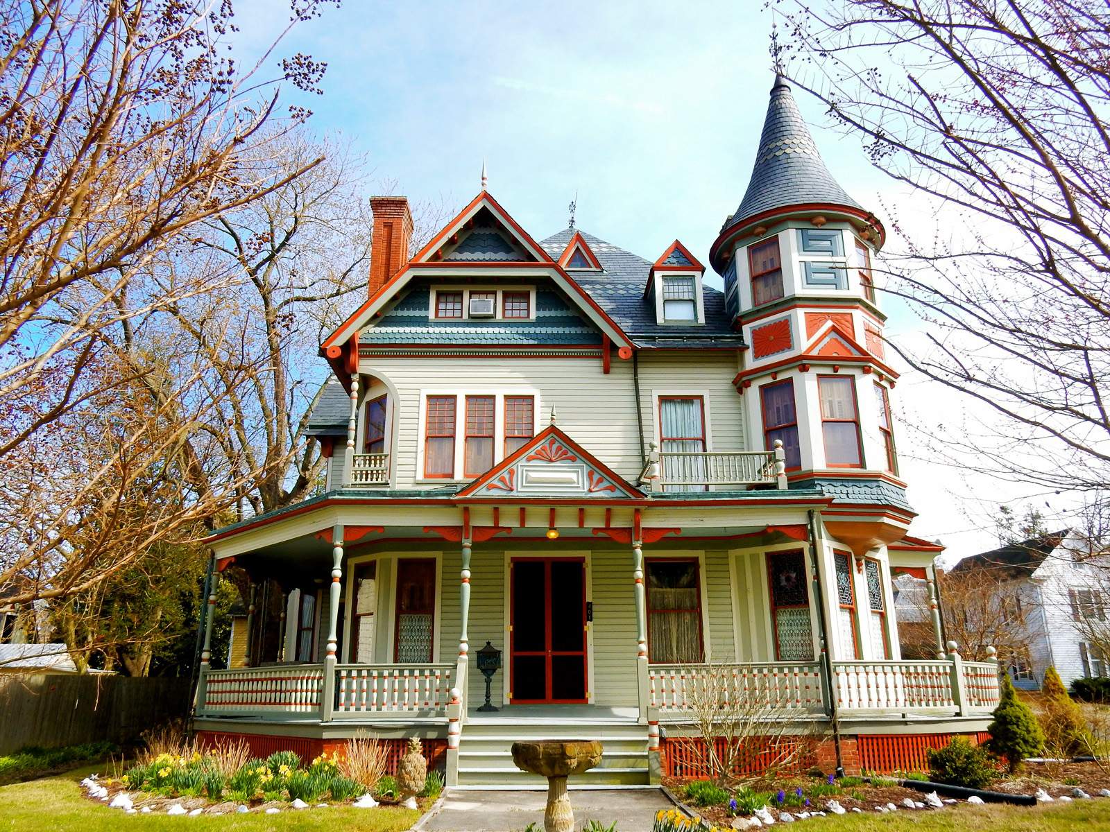 Solve Poplar Hill Mansion, Salisbury Maryland jigsaw puzzle online with ...