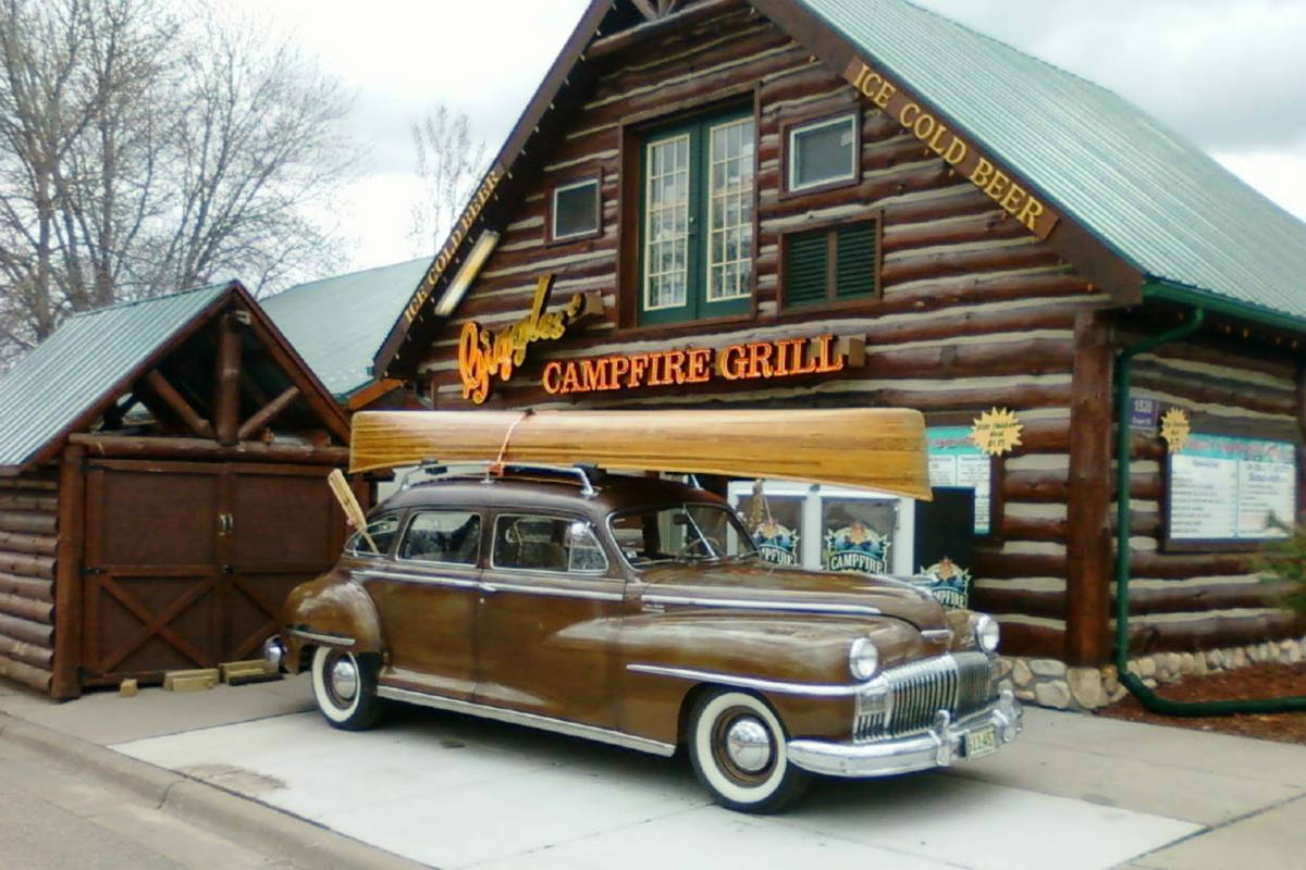 Solve Log bar jigsaw puzzle online with 70 pieces