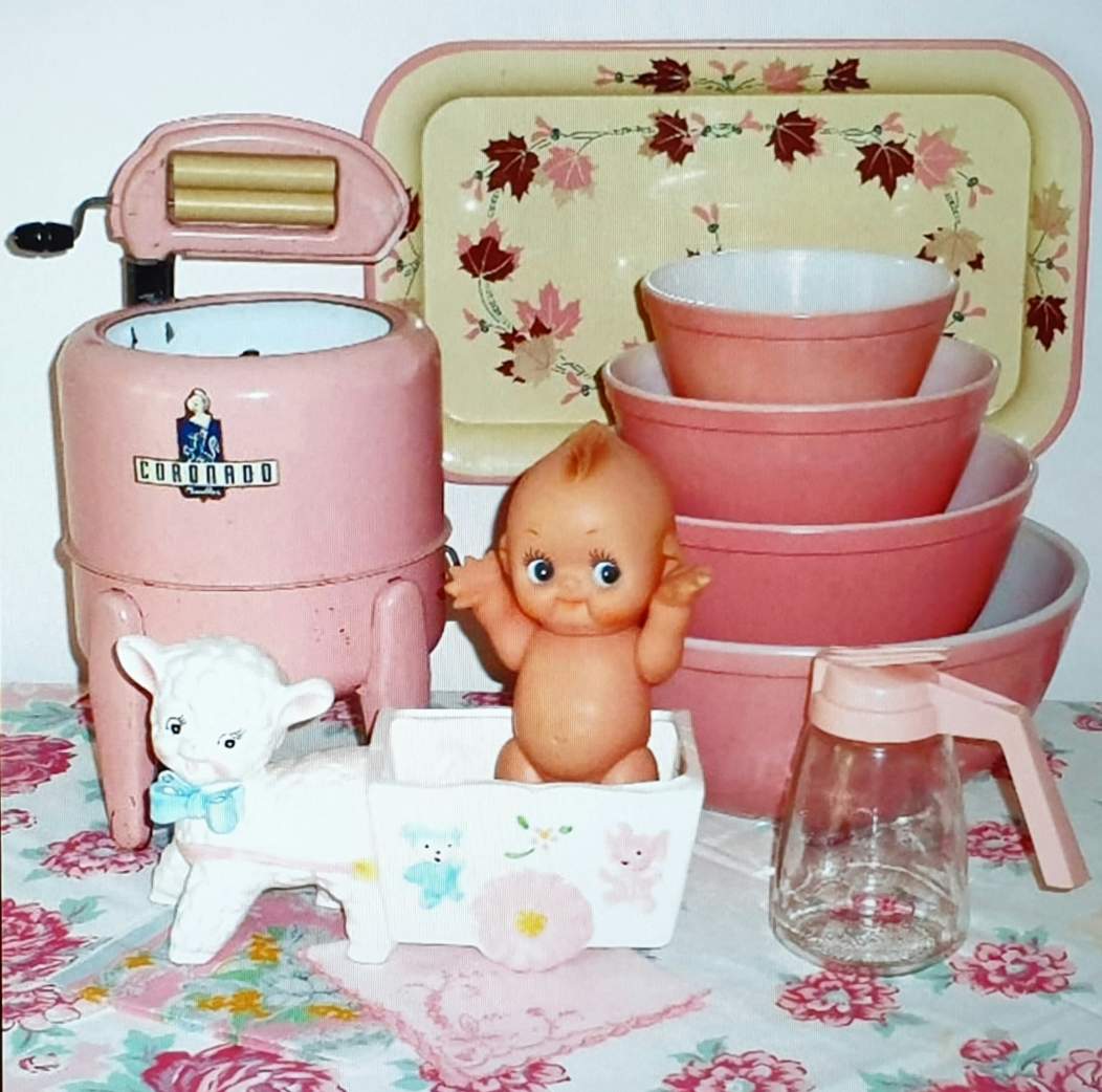 Solve REMEMBER THE KEWPIE DOLL? jigsaw puzzle online with 25 pieces