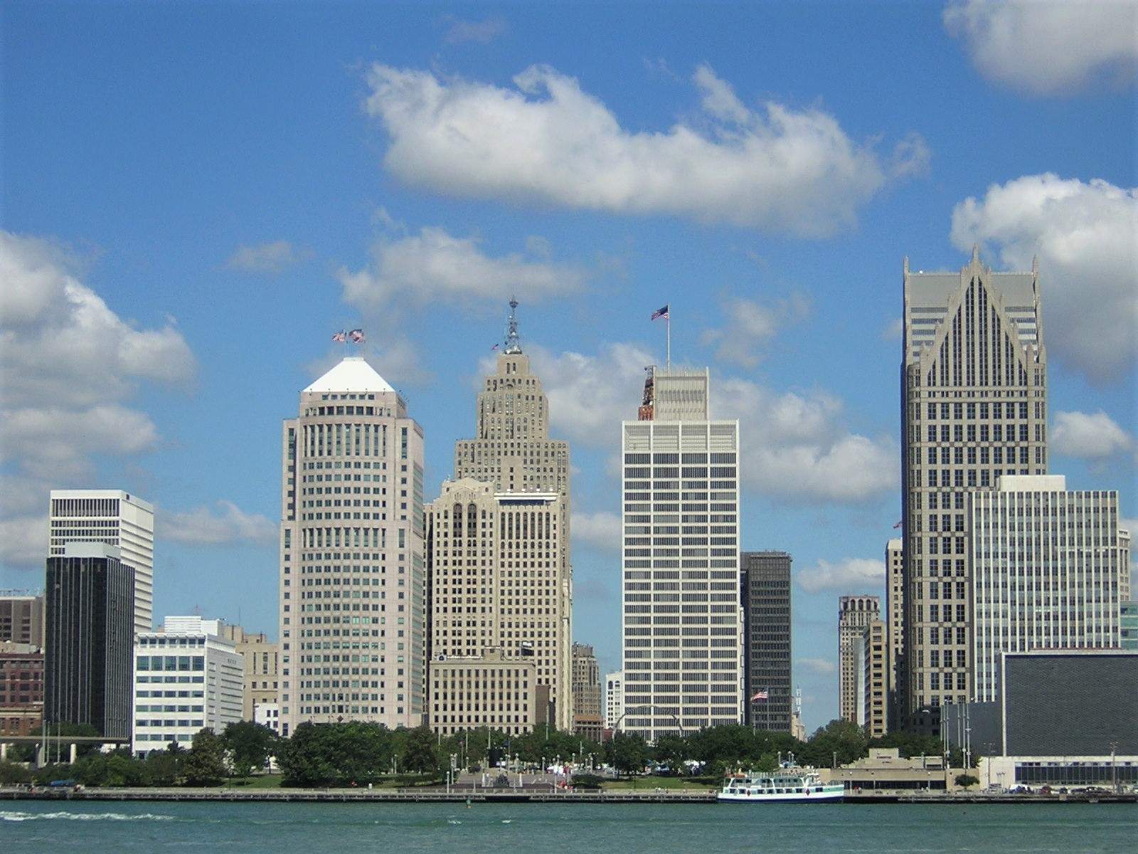 Solve Detroit, Michigan skyline from the Detroit River jigsaw puzzle ...
