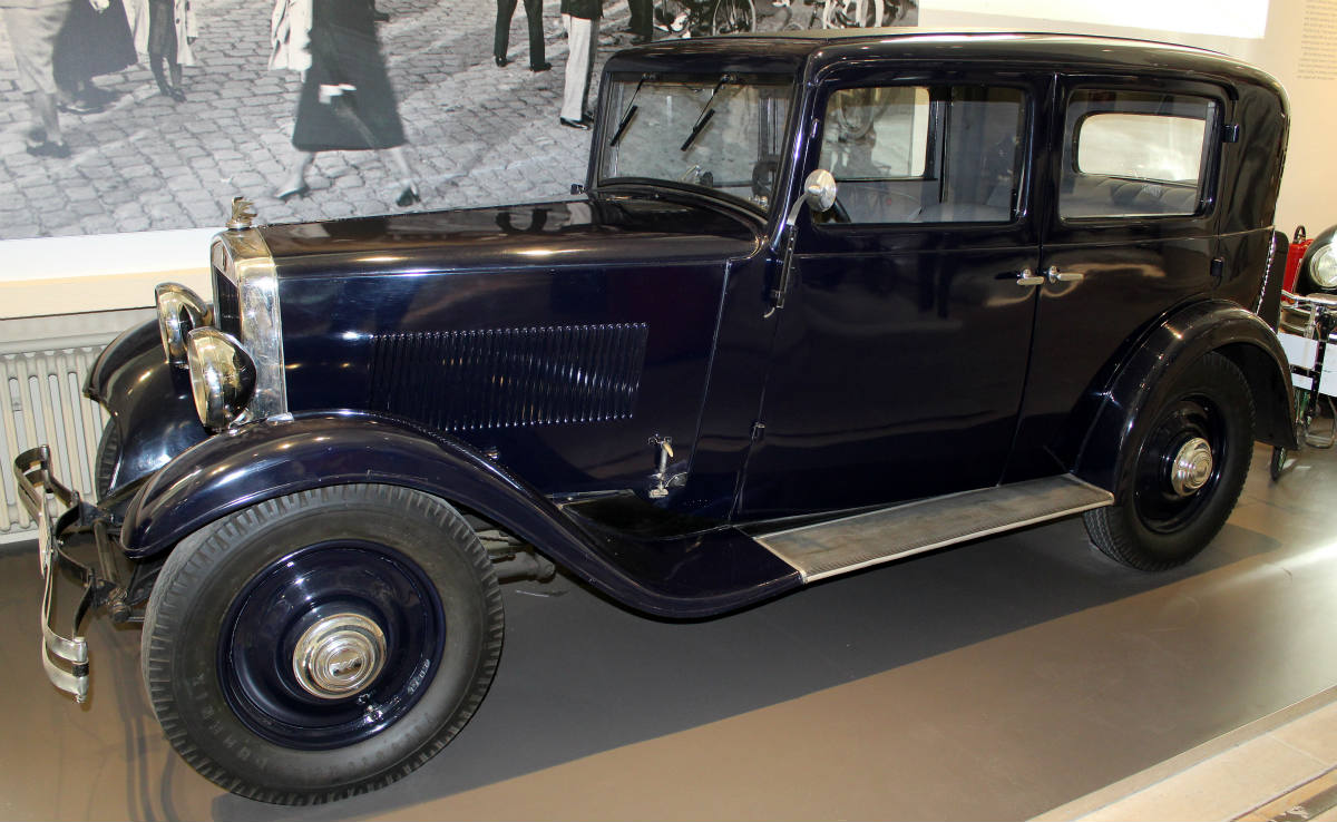 Solve Wanderer W10 IV, 1932 jigsaw puzzle online with 54 pieces