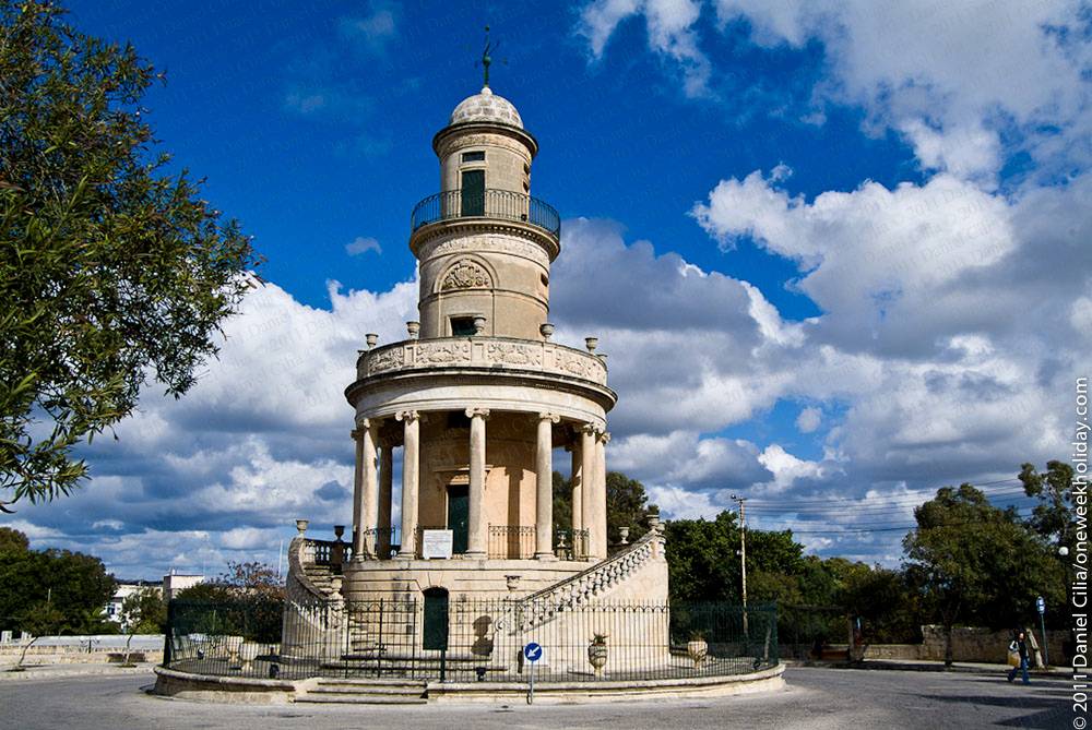 Solve Belvedere Tower Lija Malta jigsaw puzzle online with 40 pieces