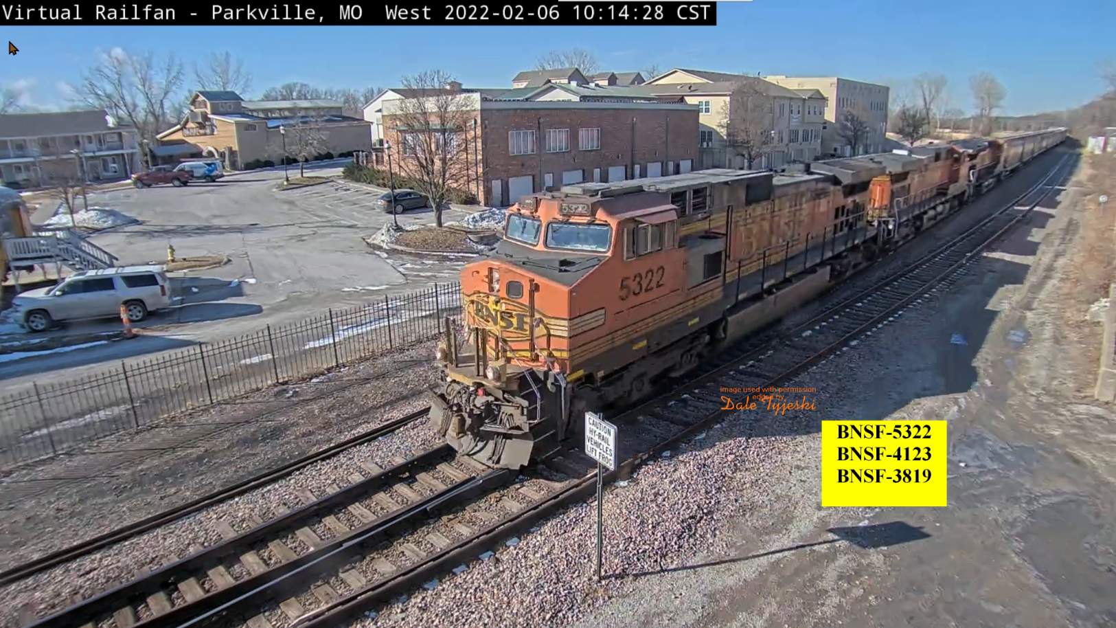 Solve BNSF-5322, BNSF-4123, BNSF-3819 passing thru Parkville,MO/USA jigsaw puzzle online with 91 ...