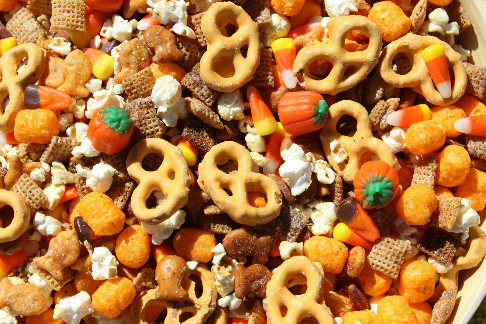 Solve Fall Ranch Chex Mix jigsaw puzzle online with 247 pieces