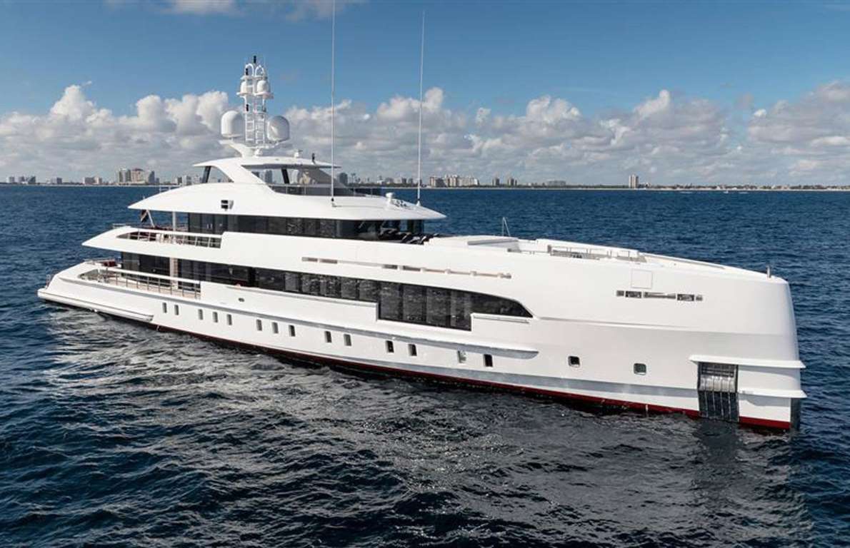 Solve Heesen 164 Ft. Project Electra jigsaw puzzle online with 104 pieces