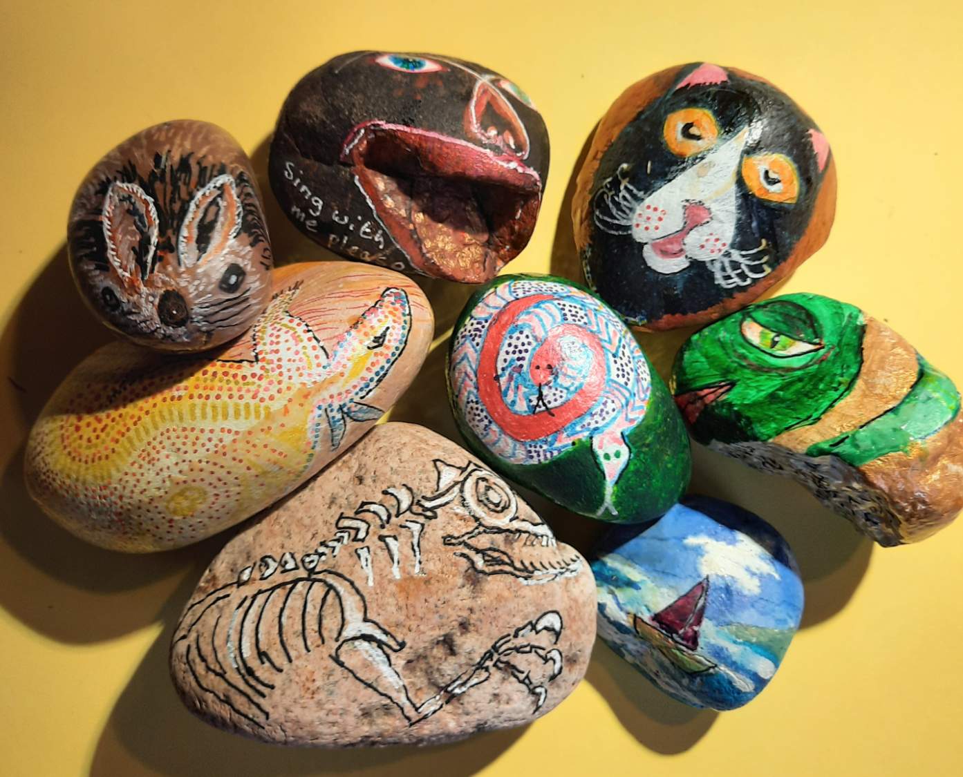 Solve Rocks May 21 jigsaw puzzle online with 63 pieces