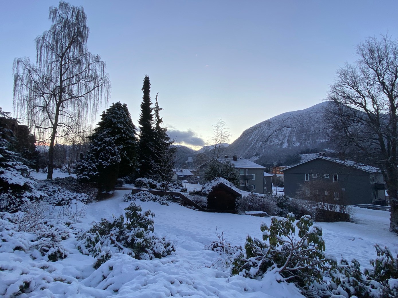 Solve #4 Winter morning in Volda, Norway. jigsaw puzzle online with 35 ...