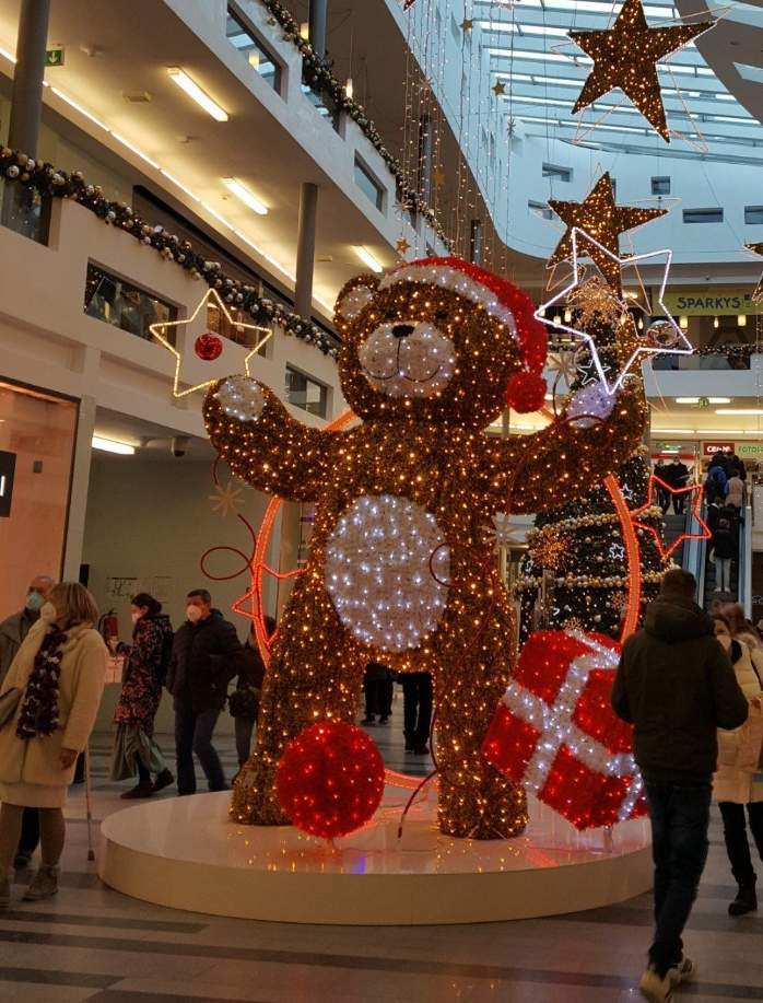 Solve Zlín - Zlaté jablko / Supermarket Golden Apple jigsaw puzzle ...