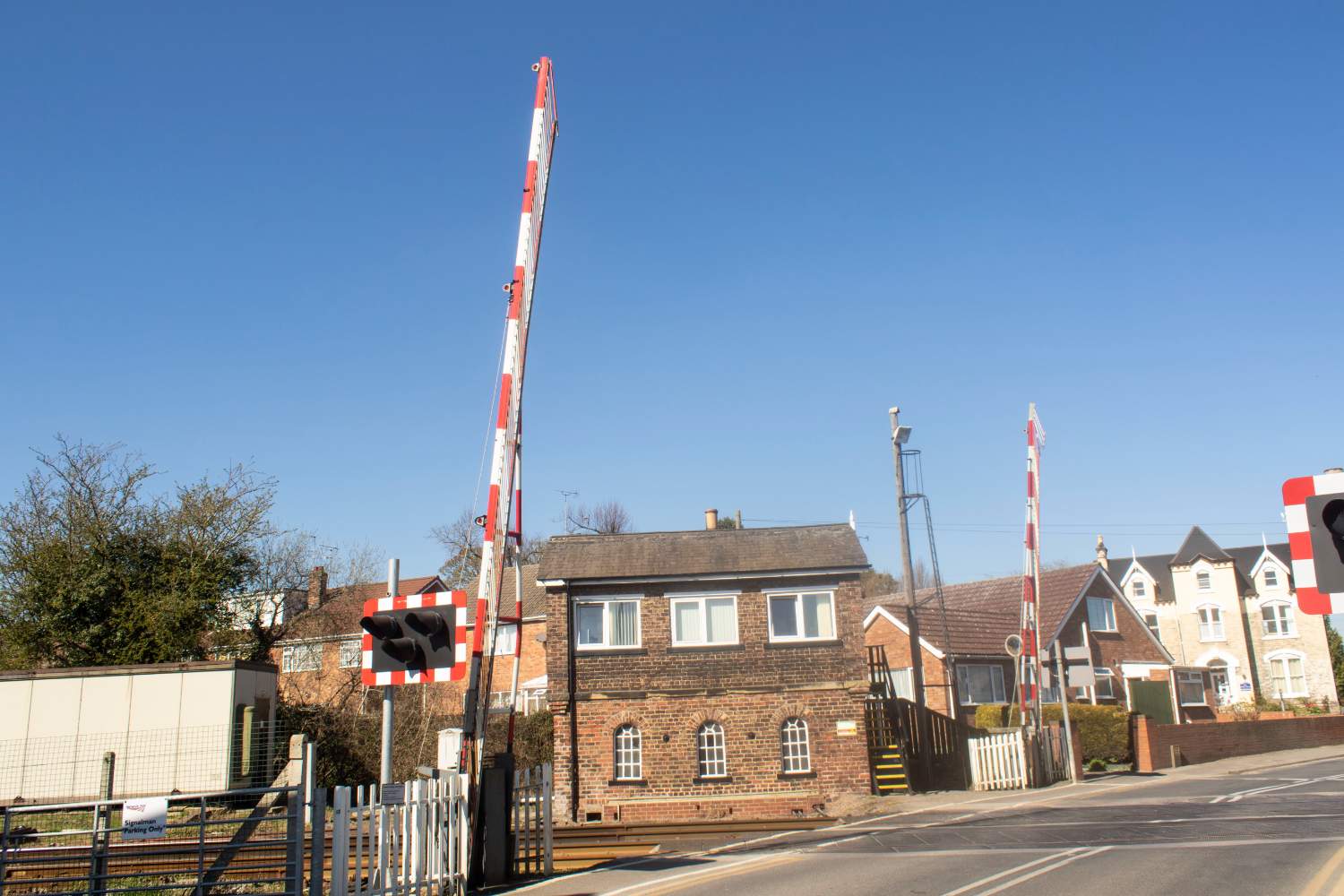Solve Driffield 29-03-2019 Signal box from crossing 01 jigsaw puzzle ...