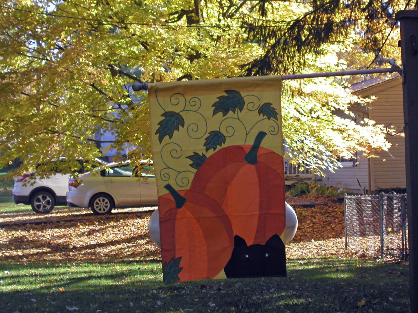 Solve Fall colors in Michigan jigsaw puzzle online with 130 pieces