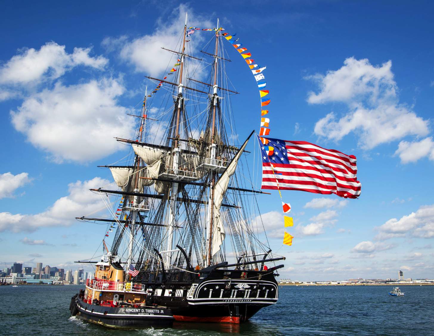 Solve uss constitution (old ironsides) jigsaw puzzle online with 99 pieces